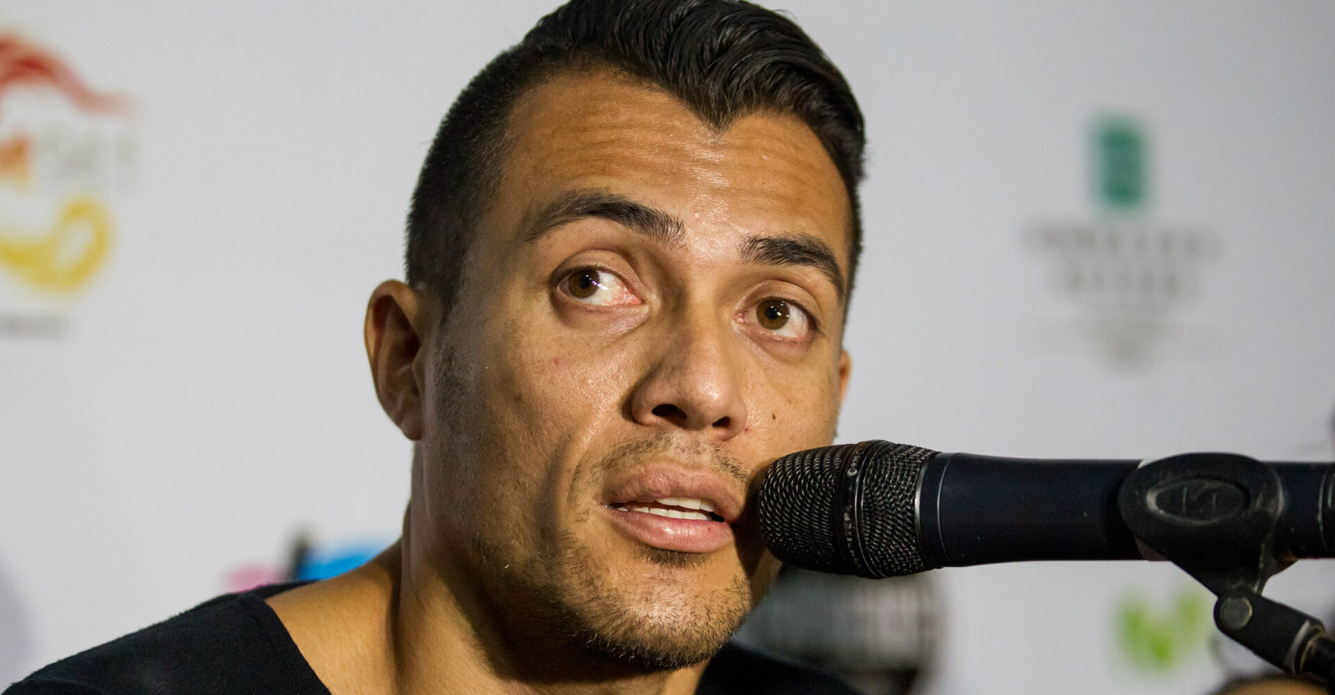 Mira lo que le dijo el futbolista Juan Arango a Roque Valero