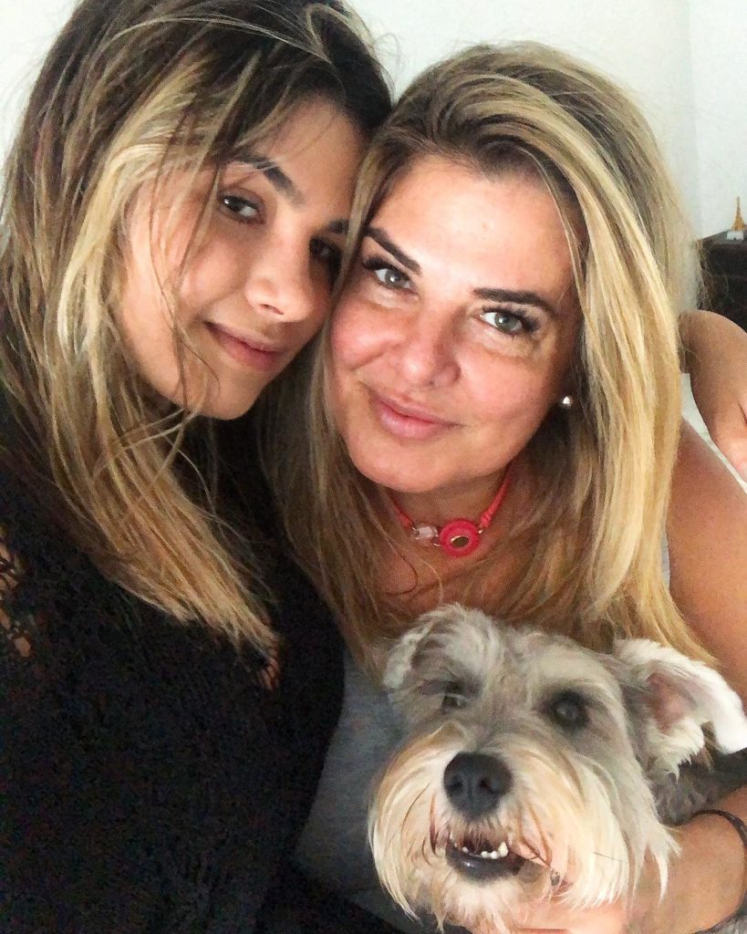 ¡De tal palo tal astilla! Inés María Calero y su hija combinaron ...