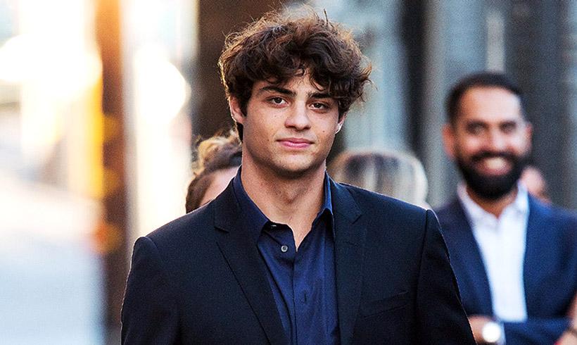 Noah Centineo hizo oficial el romance con Alexis Ren