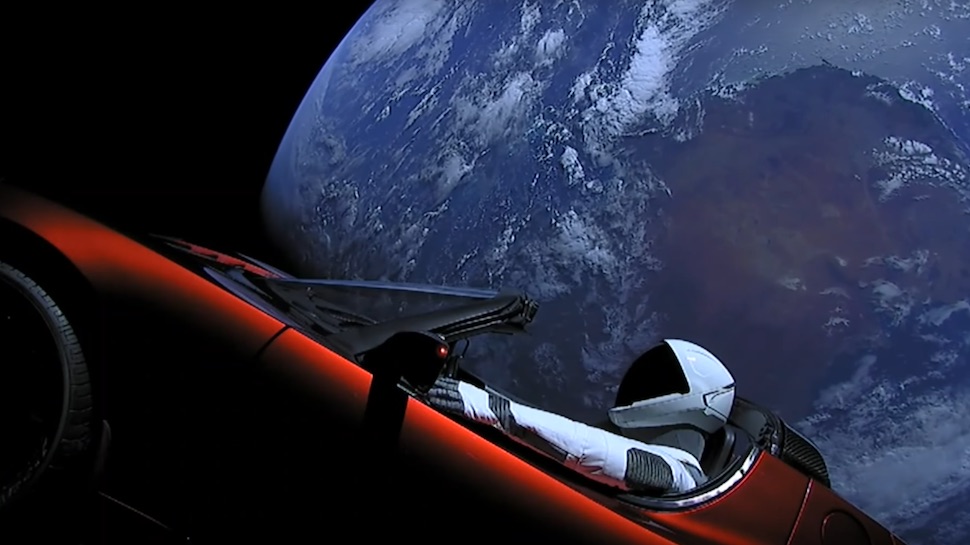 ¿Dónde está el Tesla Roadster a un año de su lanzamiento?