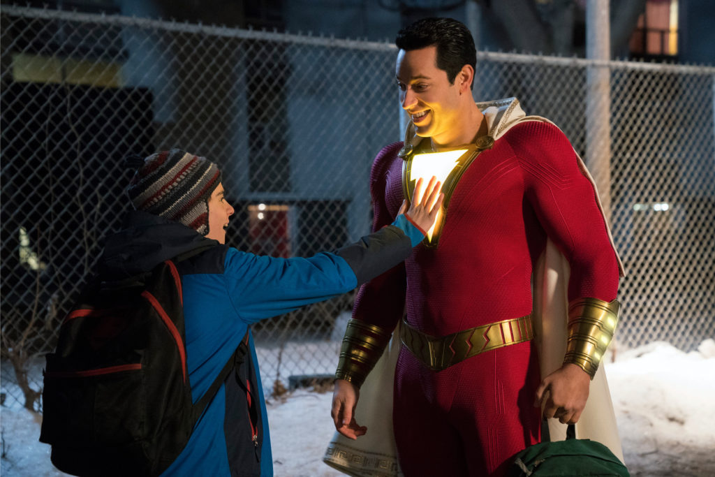 Shazam 2: La primera imagen oficial revela los 6 trajes de superhéroe rediseñados