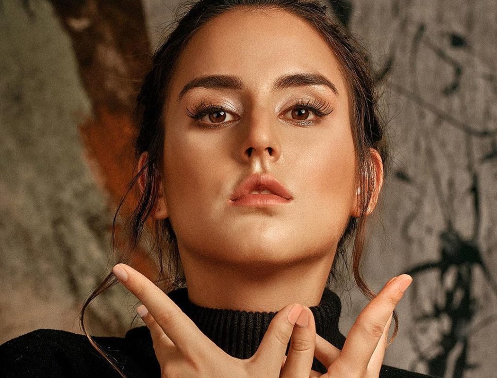 ¡No todo es el baile! Valeria Sandoval sorprende a sus seguidores con ...