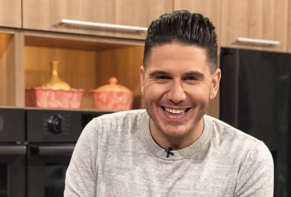 Chef James ingresaría a las filas de Univisión tras su polémico despido