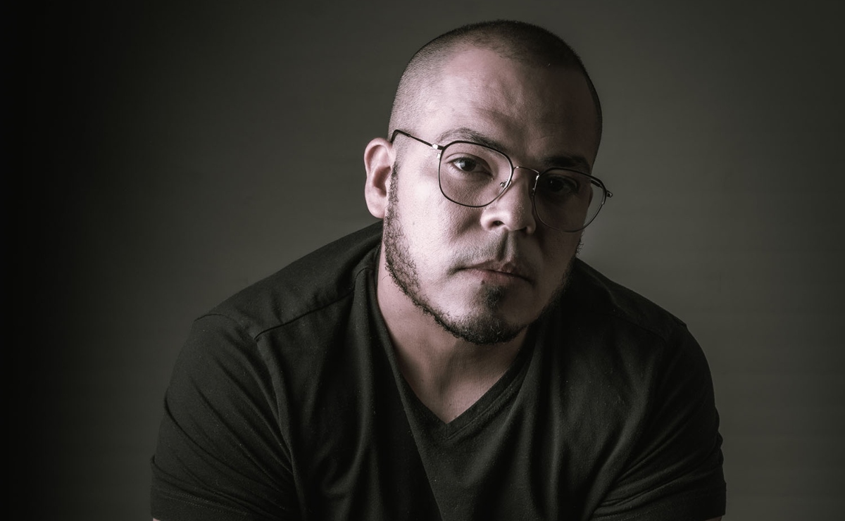 Jay Navarro celebra su internacionalización y la firma con una ...