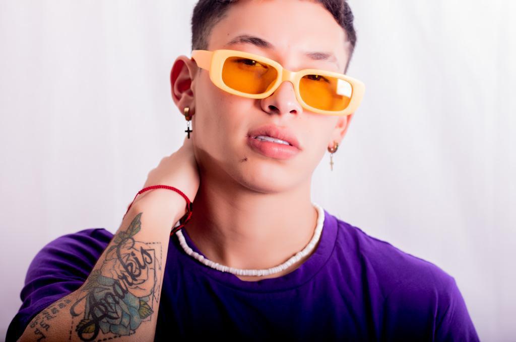 Farex se lanza como solista con su tema “Break”