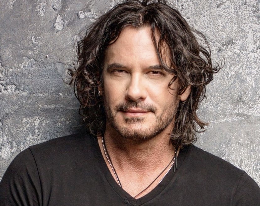 Mario Cimarro se convertirá en padre a sus 50 años