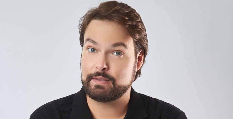 El George Harris se disculpa por su chiste sobre el autismo