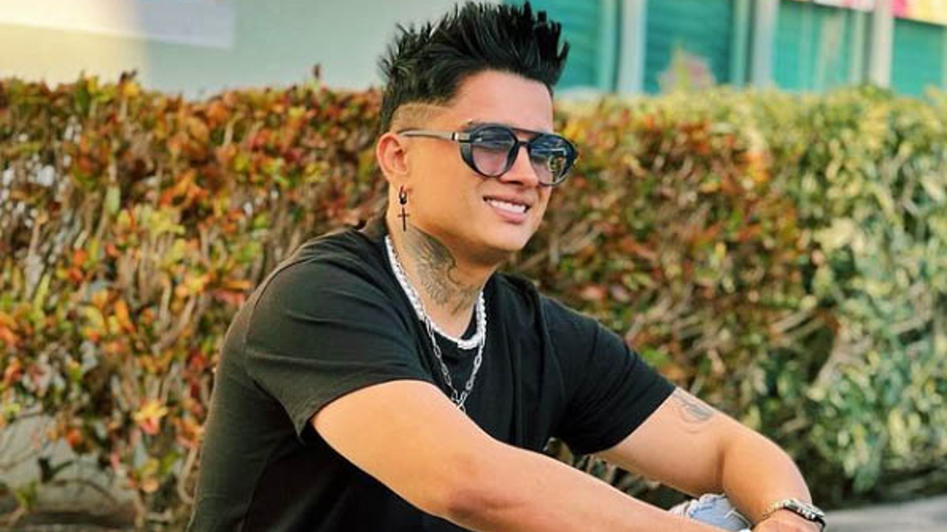 ¡Éxito total! Juan Miguel recibió certificación de los Grammy Awards