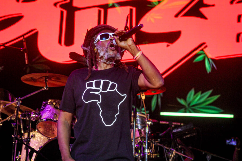 Steel Pulse inundó a la concha acústica con good vibes