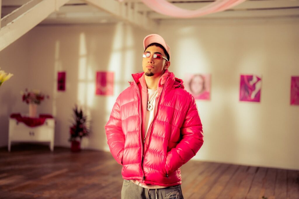 El cantante puertorriqueño Omar Courtz llega a Venezuela para presentar ...