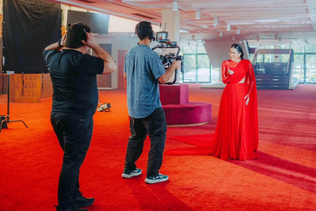 Con "Tarde Lo Conocí" Dessireé Richard está arrasando