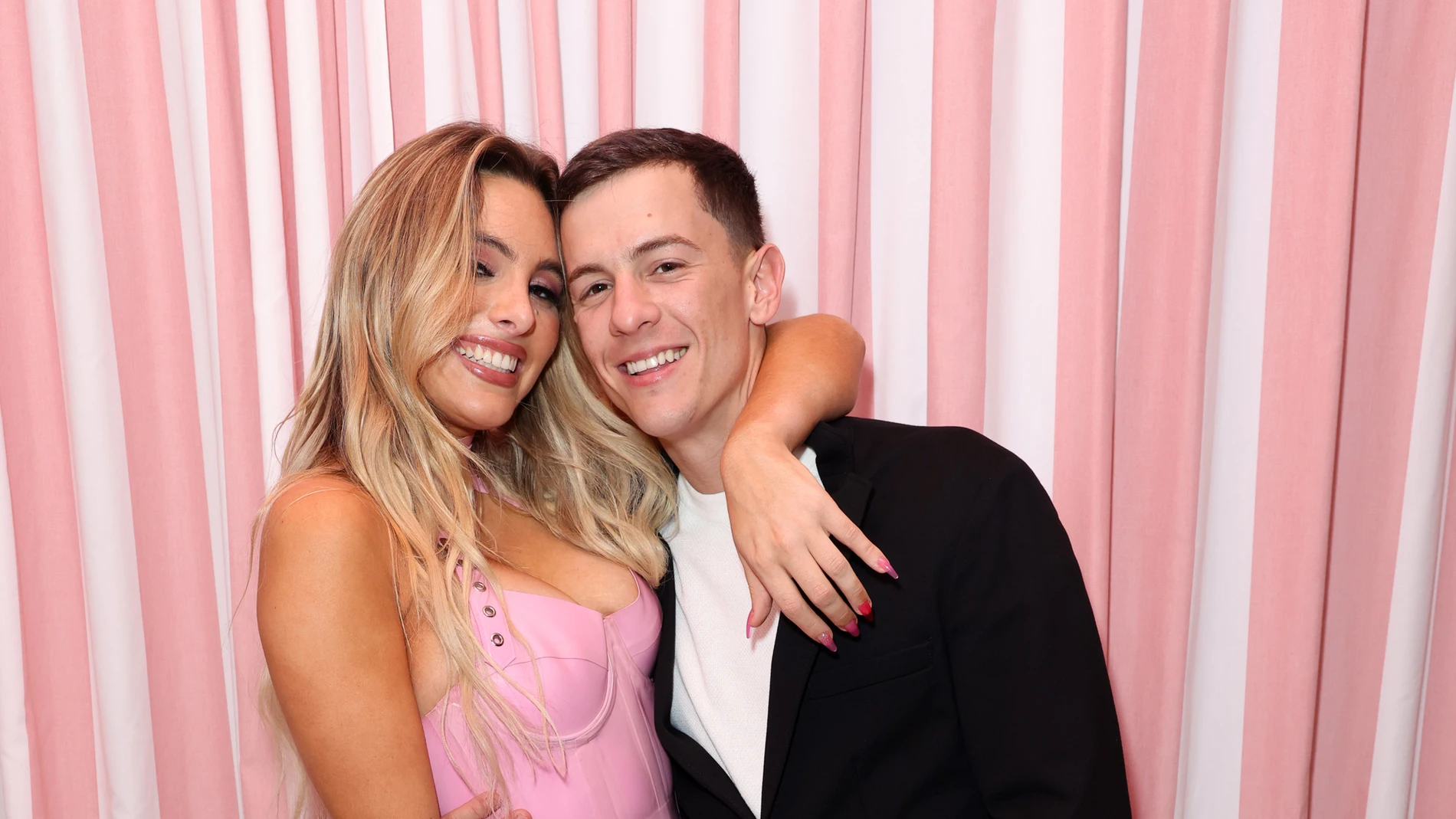 Una fiesta inolvidable: Lele Pons y Guaynaa celebraron su gender reveal